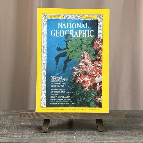 National Geographic | Accents | Vtg National Geographic Magazine June ...